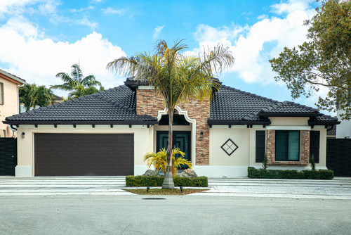 Essential Features of Hurricane Proof Housing - Paradise Exteriors, LLC